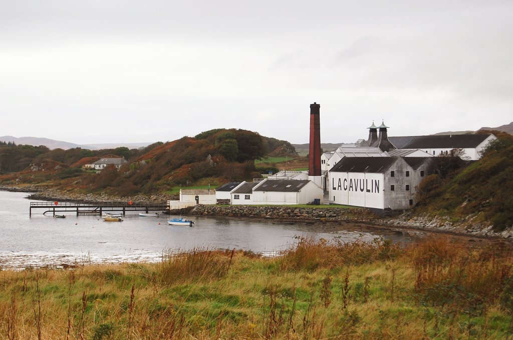 Fahrenheit 173 - Distillery photo: Lagavulin-1